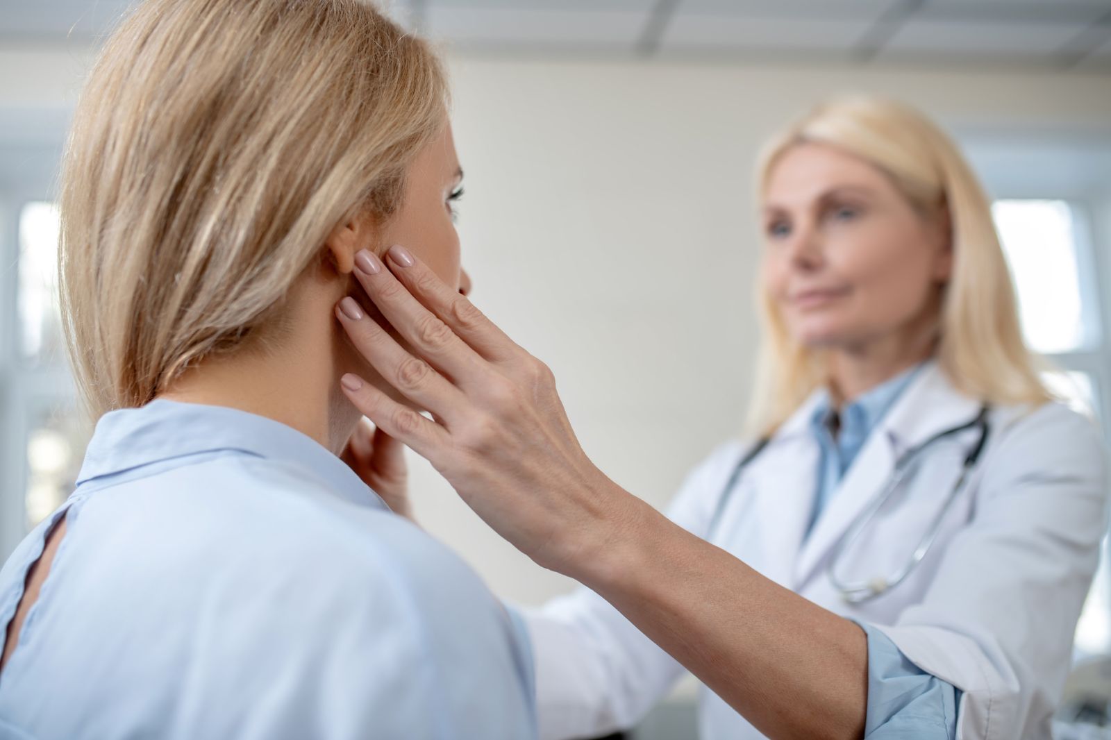 Treatments for swollen and enlarged lymph nodes behind the ear